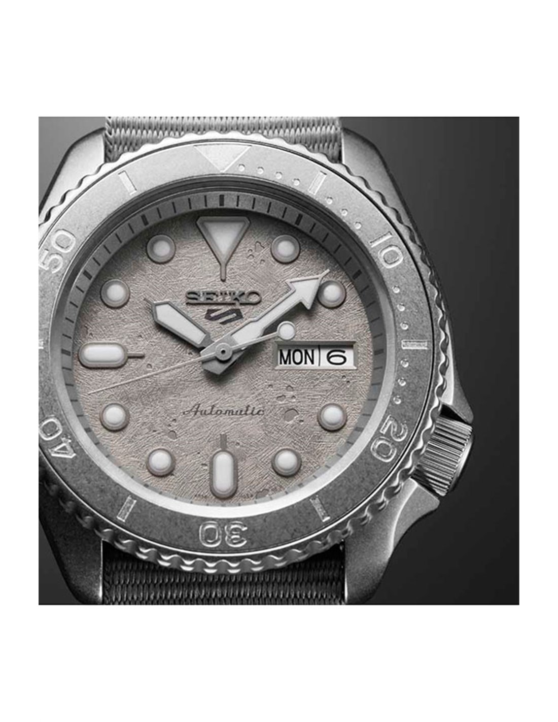 | SRPG61K1 | Seiko « Nº5 SPORTS CEMENT » SRPG61K1