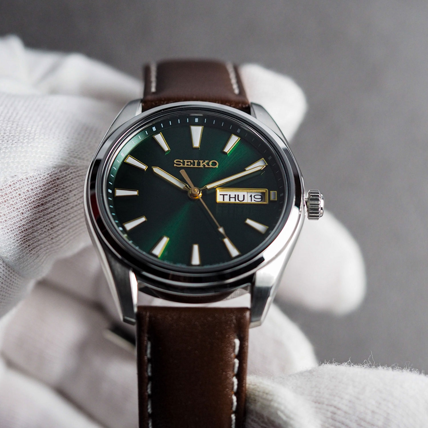 Seiko SUR449P1: Design and Precision in a 40mm Watch for Men and Women